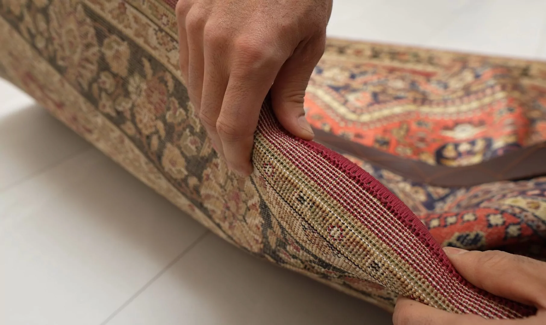 Machine Made Persian Rugs vs Handmade Persian Rugs