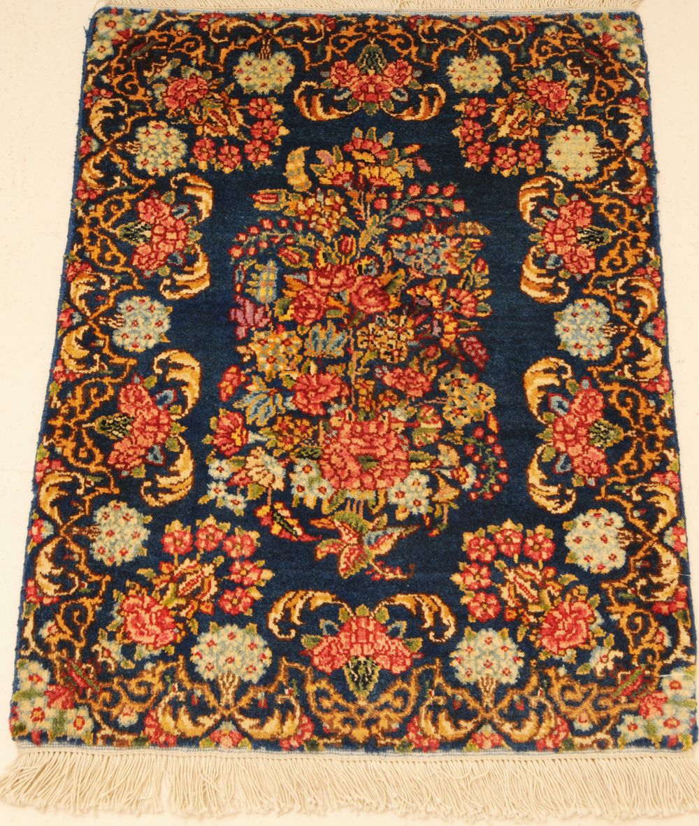 Kerman 1'8" x 2'2" | Catalina Rug